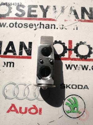 5Q0816679B audi a3 2020 klima borusu birleştirme valfi Çıkma Yedek ...