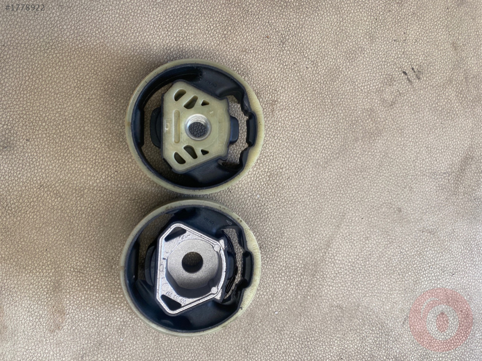 5Q0198037A GOLF MOTOR TAKOZU SIFIR otocikma.com da - 1778922