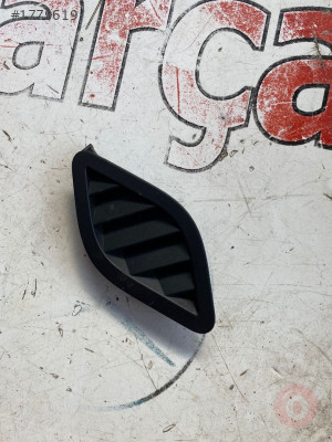 51452991424 2991424 bmw X1 E84 sağ üst göğüs havalandırma Çıkma Yedek ...