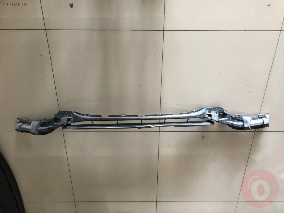 MERCEDES W205 ÖN TAMPON ALT BRAKETİ A2058851365 otocikma.com da - 1704634