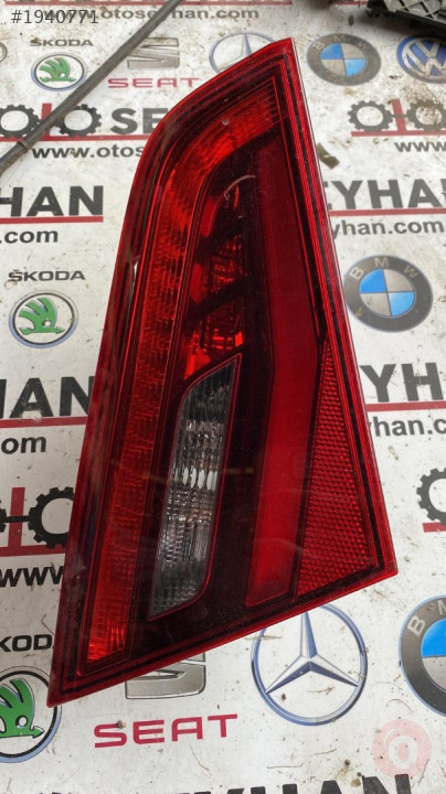 8V4945093A audi A3 sportback 2015 sol bagaj iç stop otocikma.com da ...