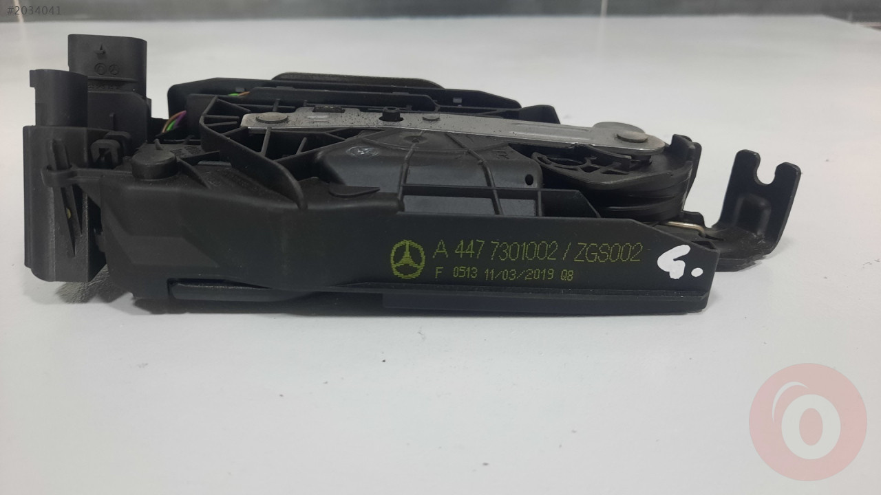 MERCEDES VİTO W447 W448 ORTA SÜRGÜLÜ KAPI KİLİDİ SAĞ 4477301 Çıkma ...