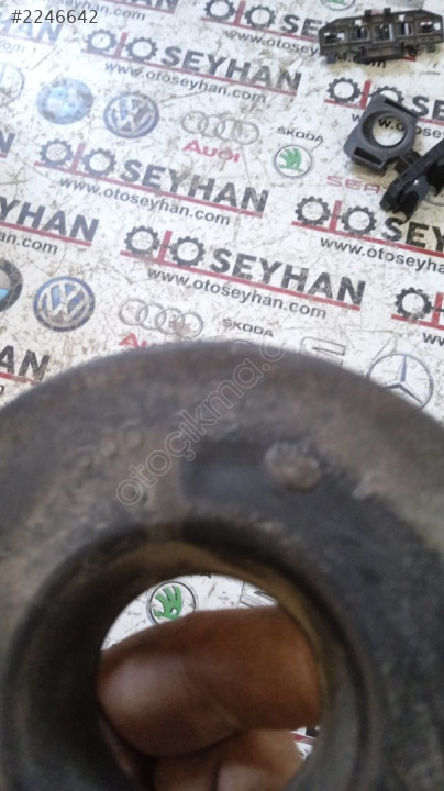 5Q0512149F Golf 8 2022 arka helezon üst lastiği Çıkma Yedek Parça ...