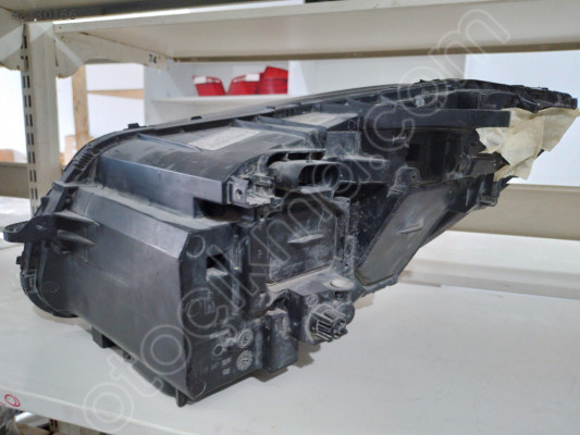MERCEDES W205 XENON SAĞ FAR 14-18 2059067403 Çıkma Yedek Parça ...